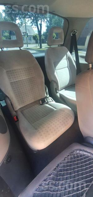 Melns Volkswagen Sharan 2009 Daugavpils, ar dzinēja tilpumu 2.00 L un nobraukumu 0 tūkst. km par 3900 €, foto 10 vietnē AUTOMOTO.COM.LV