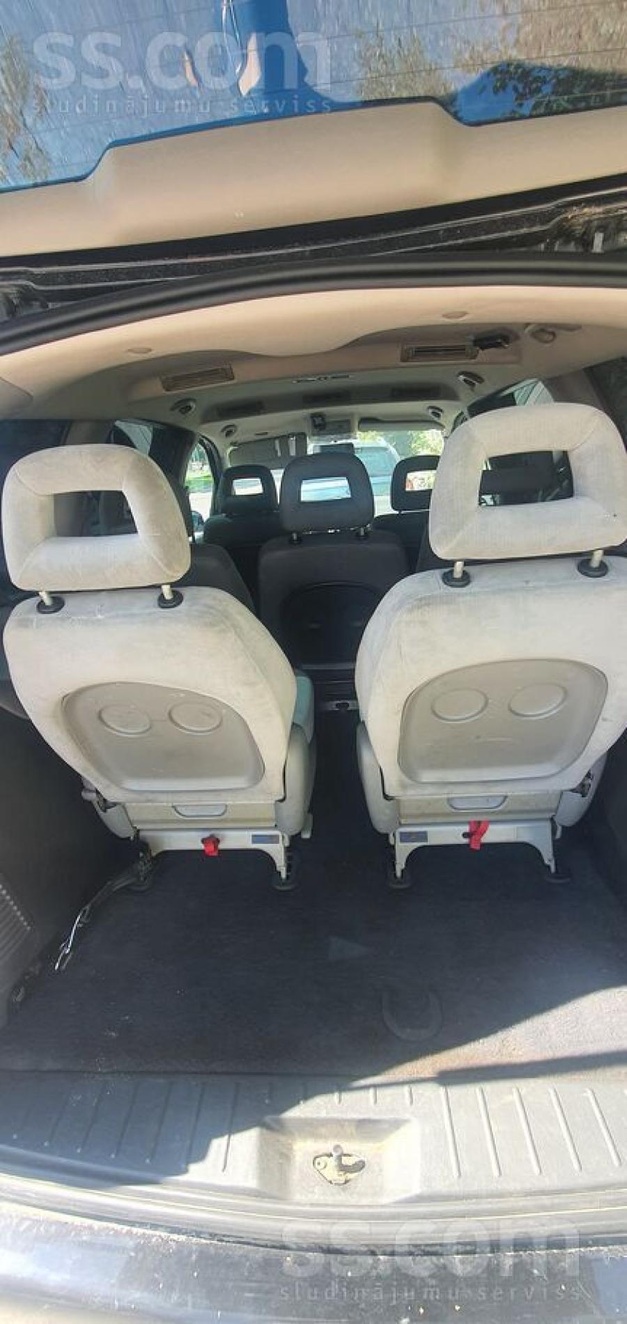 Melns Volkswagen Sharan 2009 Daugavpils, ar dzinēja tilpumu 2.00 L un nobraukumu 0 tūkst. km par 3900 €, foto 11 vietnē AUTOMOTO.COM.LV