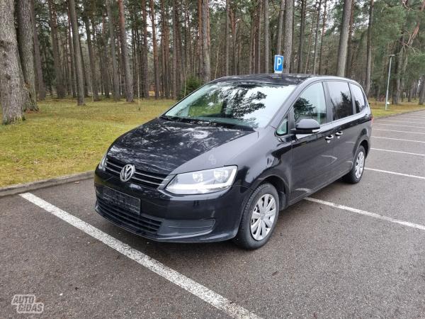 Melns Volkswagen Sharan 2010 Marijampole, ar dzinēja tilpumu 2.00 L un nobraukumu 221 tūkst. km par 5700 €, foto 3 vietnē AUTOMOTO.COM.LV