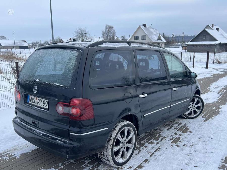 Melns Volkswagen Sharan 2010 Birštonas, ar dzinēja tilpumu 2.00 L un nobraukumu 340 tūkst. km par 3550 €, foto 5 vietnē AUTOMOTO.COM.LV