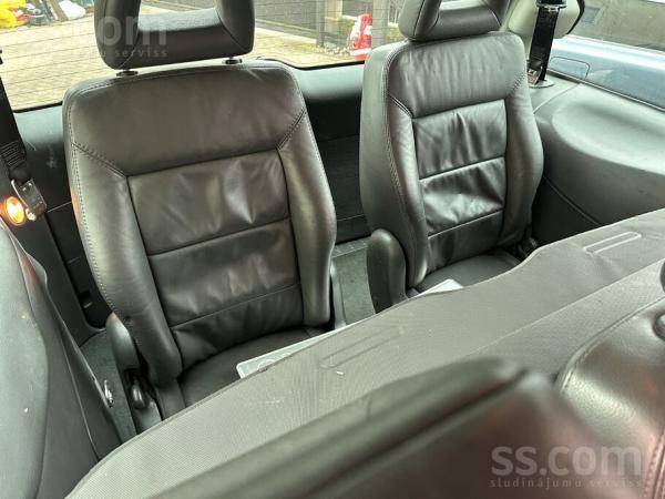 Black Volkswagen Sharan 2010 in Jurmala, with an engine capacity of 2.00 L and mileage of 369 thousand km for 3000 €, photo 10 on AUTOMOTO.COM.LV