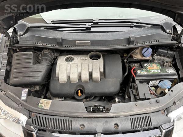 Melns Volkswagen Sharan 2010 Jūrmala, ar dzinēja tilpumu 2.00 L un nobraukumu 369 tūkst. km par 3700 €, foto 9 vietnē AUTOMOTO.COM.LV