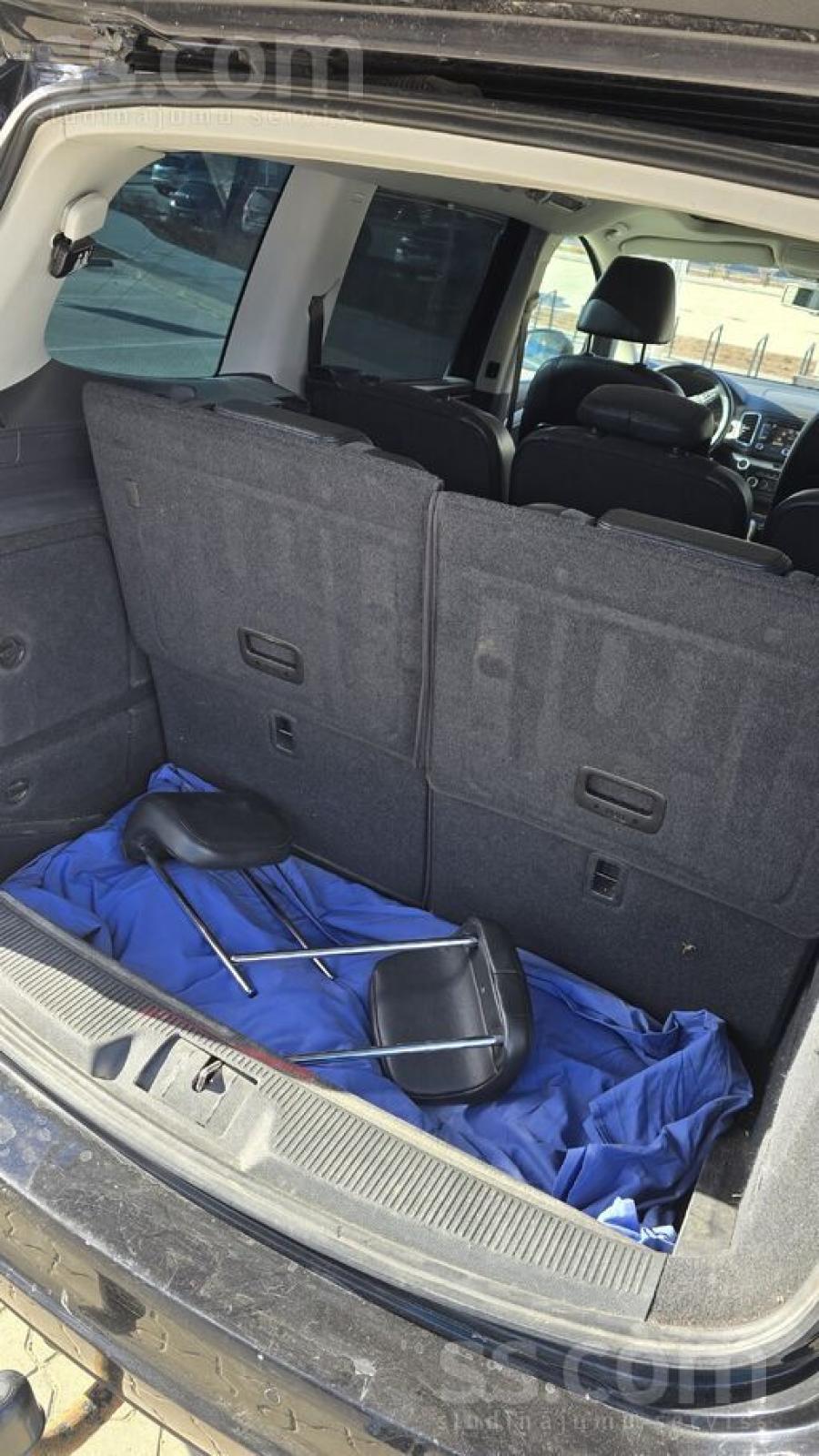 Melns Volkswagen Sharan 2010 Talsi, ar dzinēja tilpumu 2.00 L un nobraukumu 437 tūkst. km par 4850 €, foto 12 vietnē AUTOMOTO.COM.LV