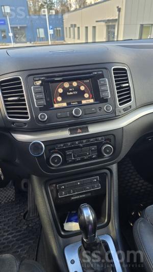 Melns Volkswagen Sharan 2010 Talsi, ar dzinēja tilpumu 2.00 L un nobraukumu 437 tūkst. km par 4850 €, foto 15 vietnē AUTOMOTO.COM.LV