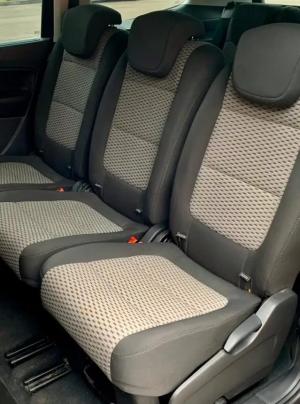 Melns Volkswagen Sharan 2010 Jelgava, ar dzinēja tilpumu 2.00 L un nobraukumu 269 tūkst. km par 8900 €, foto 12 vietnē AUTOMOTO.COM.LV