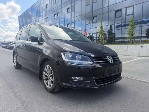 Melns Volkswagen Sharan 2010 Panevēža, ar dzinēja tilpumu 1.97 L un nobraukumu 365 tūkst. km par 4999 €, foto 2 vietnē AUTOMOTO.COM.LV