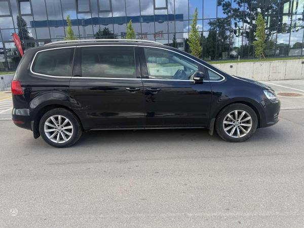 Melns Volkswagen Sharan 2010 Panevēža, ar dzinēja tilpumu 1.97 L un nobraukumu 365 tūkst. km par 4999 €, foto 7 vietnē AUTOMOTO.COM.LV