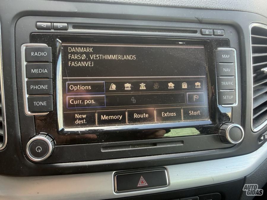 Melns Volkswagen Sharan 2010 Panevēža, ar dzinēja tilpumu 2.00 L un nobraukumu 365 tūkst. km par 5200 €, foto 19 vietnē AUTOMOTO.COM.LV