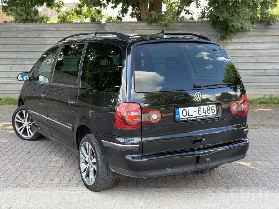 Melns Volkswagen Sharan 2010 Jelgava, ar dzinēja tilpumu 2.00 L un nobraukumu 371 tūkst. km par 3600 €, foto 8 vietnē AUTOMOTO.COM.LV