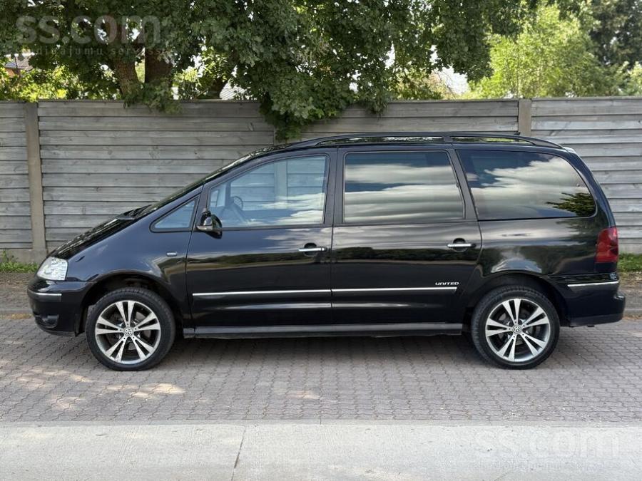 Melns Volkswagen Sharan 2010 Jelgava, ar dzinēja tilpumu 2.00 L un nobraukumu 371 tūkst. km par 3600 €, foto 9 vietnē AUTOMOTO.COM.LV
