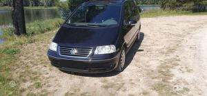 Melns Volkswagen Sharan 2010 Šauļi, ar dzinēja tilpumu 1.97 L un nobraukumu 300 tūkst. km par 4300 €, foto 3 vietnē AUTOMOTO.COM.LV