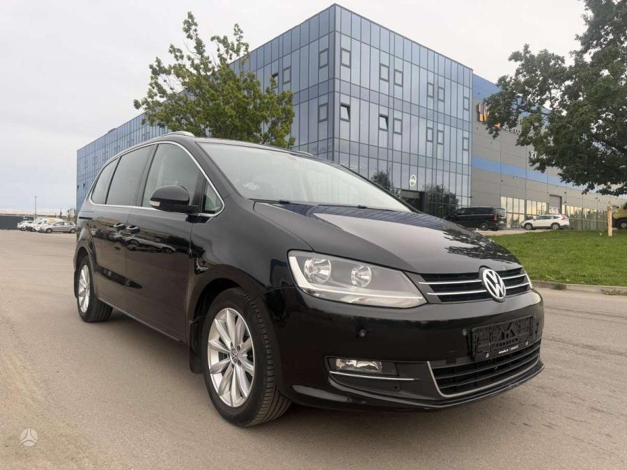 Black Volkswagen Sharan 2010 in Panevezys, with an engine capacity of 1.97 L and mileage of 274 thousand km for 5450 €, photo 1 on AUTOMOTO.COM.LV