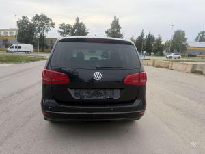 Black Volkswagen Sharan 2010 in Panevezys, with an engine capacity of 1.97 L and mileage of 274 thousand km for 5450 €, photo 11 on AUTOMOTO.COM.LV