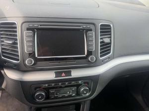Black Volkswagen Sharan 2010 in Panevezys, with an engine capacity of 1.97 L and mileage of 274 thousand km for 5450 €, photo 17 on AUTOMOTO.COM.LV