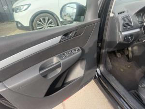 Black Volkswagen Sharan 2010 in Panevezys, with an engine capacity of 1.97 L and mileage of 274 thousand km for 5450 €, photo 23 on AUTOMOTO.COM.LV