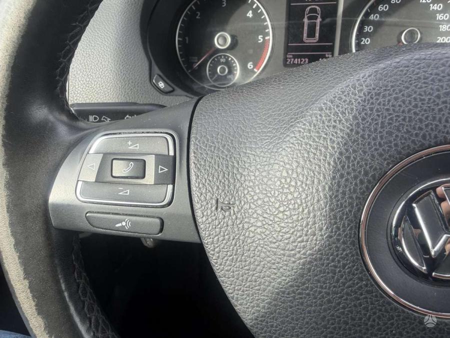 Black Volkswagen Sharan 2010 in Panevezys, with an engine capacity of 1.97 L and mileage of 274 thousand km for 5450 €, photo 29 on AUTOMOTO.COM.LV