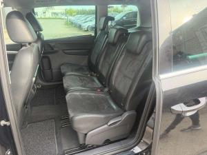 Black Volkswagen Sharan 2010 in Panevezys, with an engine capacity of 1.97 L and mileage of 274 thousand km for 5450 €, photo 33 on AUTOMOTO.COM.LV