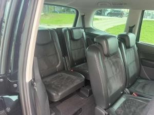 Black Volkswagen Sharan 2010 in Panevezys, with an engine capacity of 1.97 L and mileage of 274 thousand km for 5450 €, photo 34 on AUTOMOTO.COM.LV