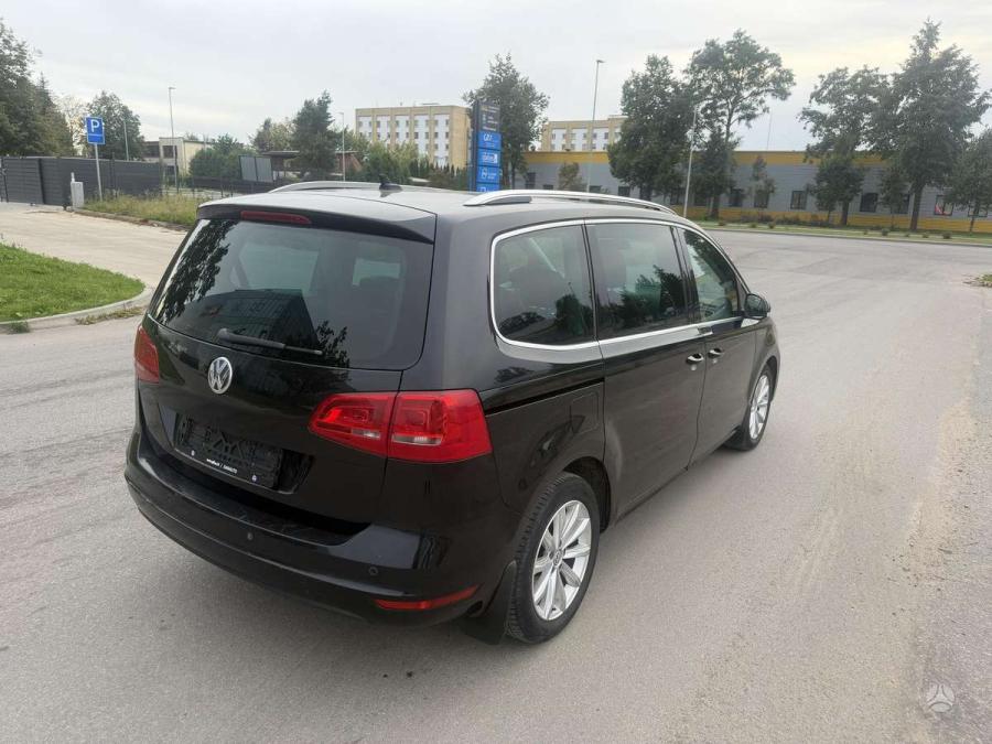 Melns Volkswagen Sharan 2010 Panevēža, ar dzinēja tilpumu 1.97 L un nobraukumu 274 tūkst. km par 5450 €, foto 9 vietnē AUTOMOTO.COM.LV