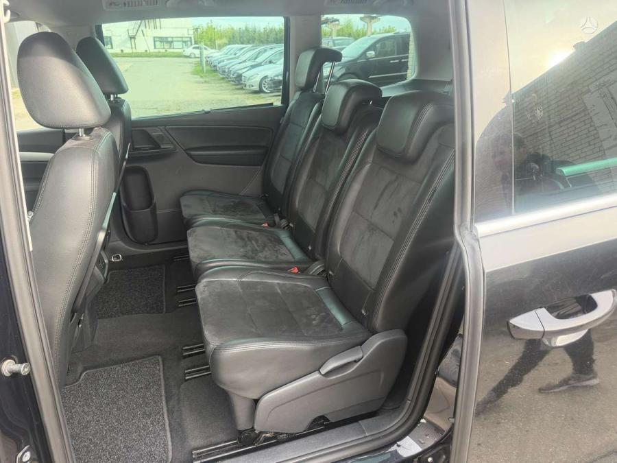 Melns Volkswagen Sharan 2010 Panevēža, ar dzinēja tilpumu 1.97 L un nobraukumu 274 tūkst. km par 5450 €, foto 33 vietnē AUTOMOTO.COM.LV
