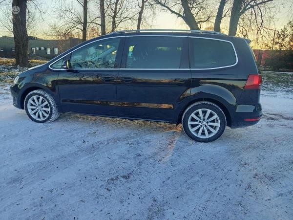 Melns Volkswagen Sharan 2011 Marijampole, ar dzinēja tilpumu 1.97 L un nobraukumu 300 tūkst. km par 7600 €, foto 8 vietnē AUTOMOTO.COM.LV