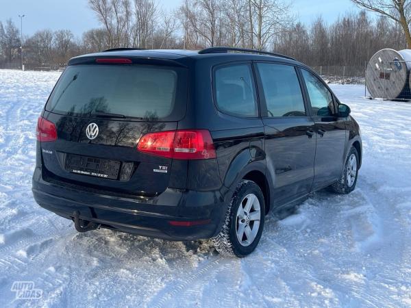 Black Volkswagen Sharan 2011 in Marijampole, with an engine capacity of 1.40 L and mileage of 197 thousand km for 5650 €, photo 5 on AUTOMOTO.COM.LV