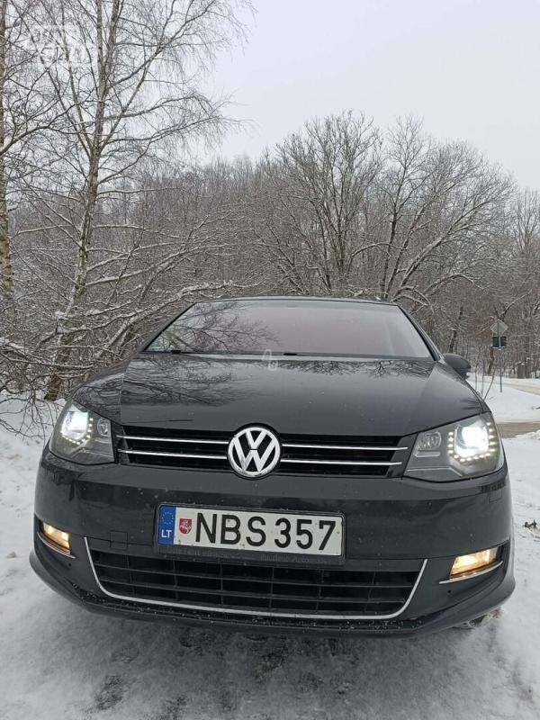 Black Volkswagen Sharan 2011 in Vilnius, with an engine capacity of 2.00 L and mileage of 325 thousand km for 1000 €, photo 5 on AUTOMOTO.COM.LV