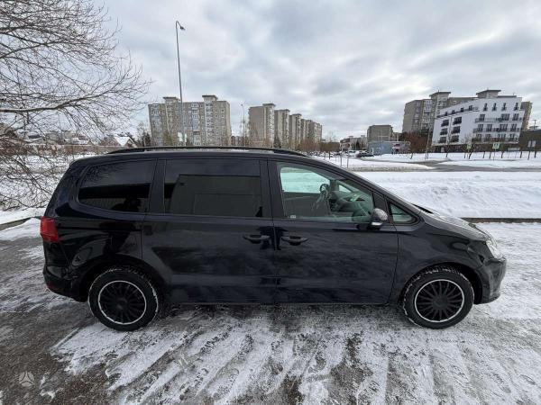 Melns Volkswagen Sharan 2011 Kauņa, ar dzinēja tilpumu 2.00 L un nobraukumu 383 tūkst. km par 7800 €, foto 6 vietnē AUTOMOTO.COM.LV