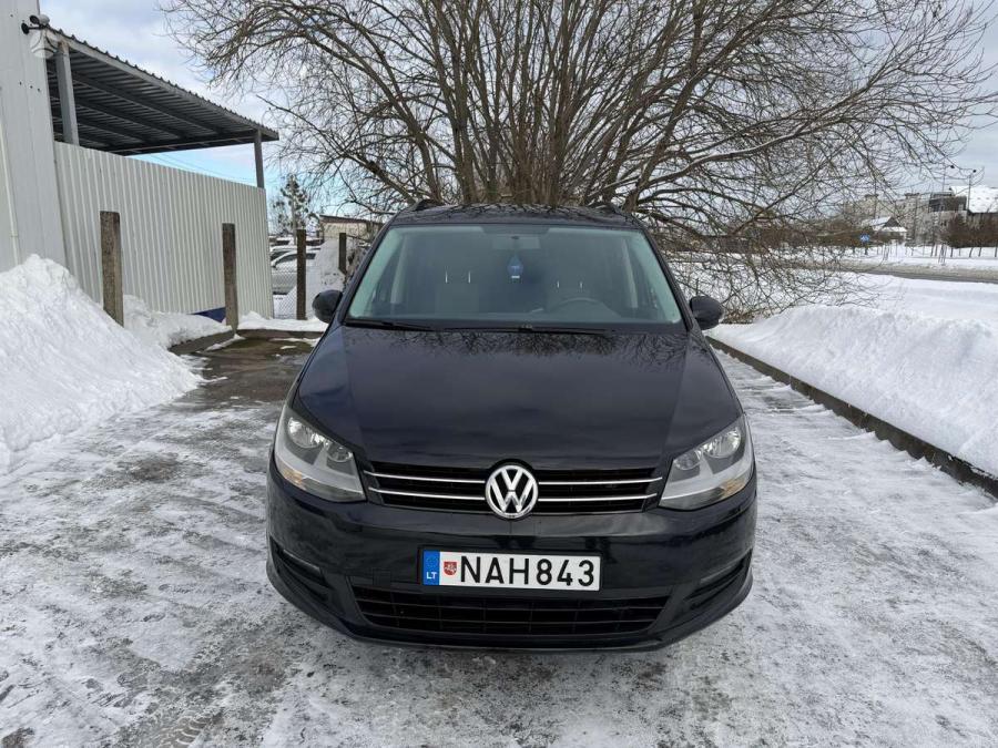 Melns Volkswagen Sharan 2011 Kauņa, ar dzinēja tilpumu 2.00 L un nobraukumu 383 tūkst. km par 7900 €, foto 7 vietnē AUTOMOTO.COM.LV