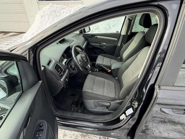 Melns Volkswagen Sharan 2011 Kauņa, ar dzinēja tilpumu 2.00 L un nobraukumu 383 tūkst. km par 7800 €, foto 11 vietnē AUTOMOTO.COM.LV
