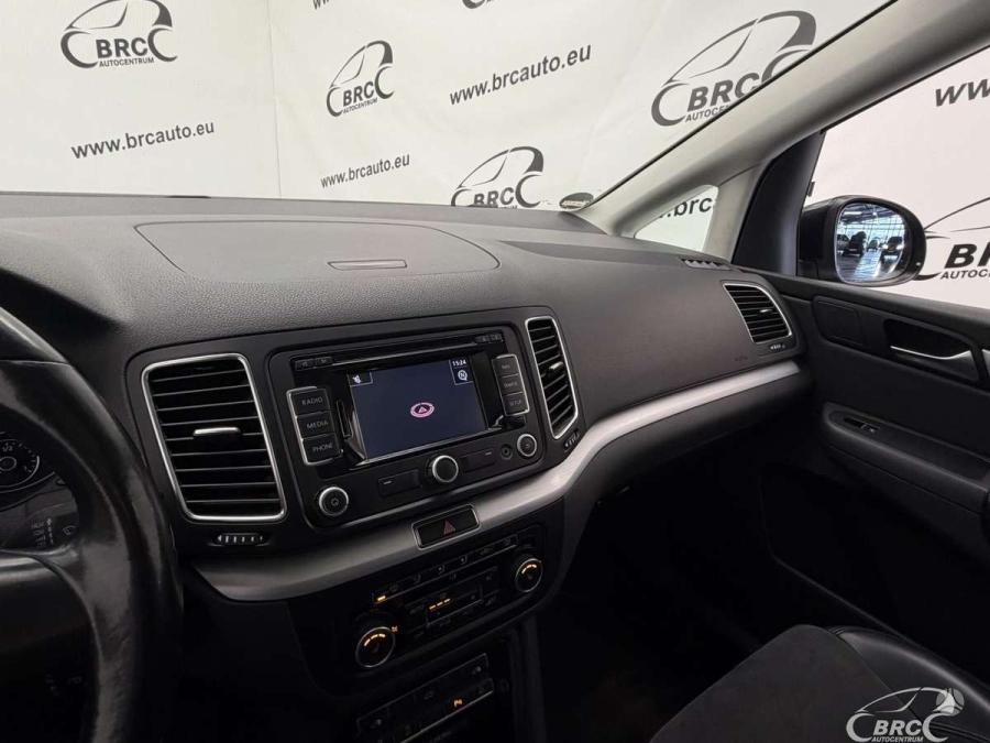 Black Volkswagen Sharan 2011 in Vilnius, with an engine capacity of 1.97 L and mileage of 325 thousand km for 8200 €, photo 25 on AUTOMOTO.COM.LV