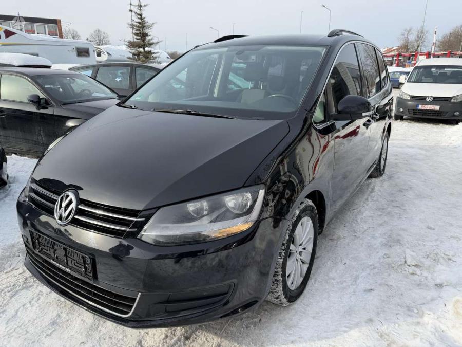 Black Volkswagen Sharan 2011 in Klaipeda, with an engine capacity of 1.97 L and mileage of 282 thousand km for 6750 €, photo 1 on AUTOMOTO.COM.LV