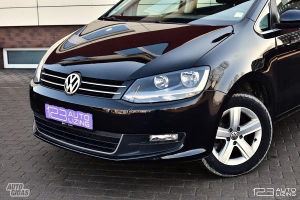 Black Volkswagen Sharan 2011 in Kretinga, with an engine capacity of 1.40 L and mileage of 232 thousand km for 5999 €, photo 2 on AUTOMOTO.COM.LV