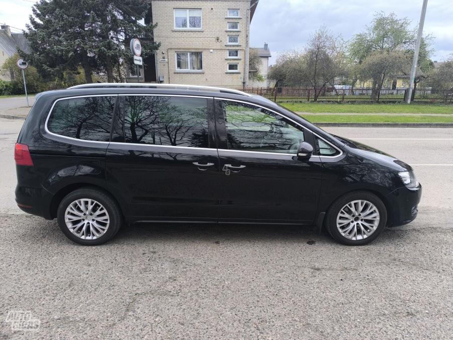 Melns Volkswagen Sharan 2011 Kauņa, ar dzinēja tilpumu 2.00 L un nobraukumu 215 tūkst. km par 7899 €, foto 6 vietnē AUTOMOTO.COM.LV