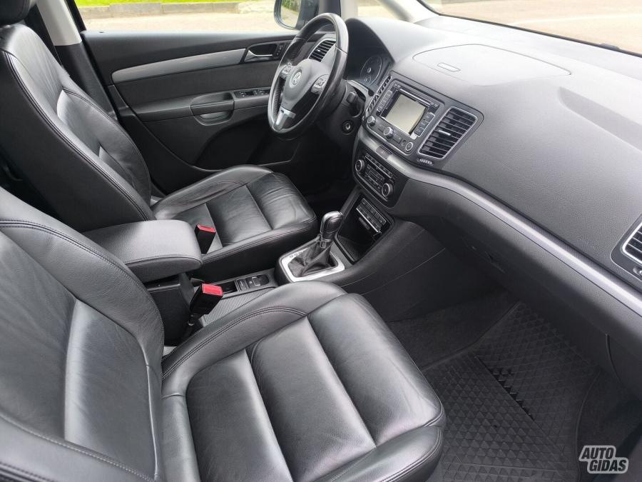 Melns Volkswagen Sharan 2011 Kauņa, ar dzinēja tilpumu 2.00 L un nobraukumu 215 tūkst. km par 7899 €, foto 13 vietnē AUTOMOTO.COM.LV