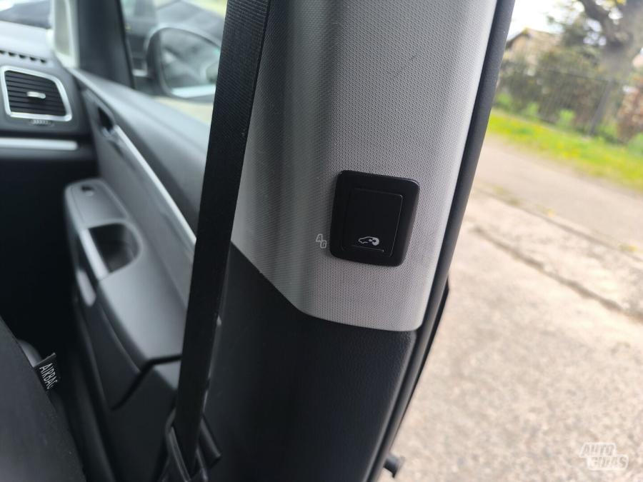 Melns Volkswagen Sharan 2011 Kauņa, ar dzinēja tilpumu 2.00 L un nobraukumu 215 tūkst. km par 7899 €, foto 15 vietnē AUTOMOTO.COM.LV