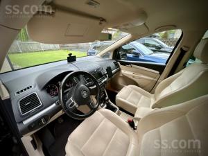 Melns Volkswagen Sharan 2011 Tukums, ar dzinēja tilpumu 2.00 L un nobraukumu 246 tūkst. km par 7500 €, foto 7 vietnē AUTOMOTO.COM.LV