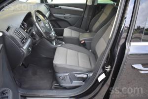 Black Volkswagen Sharan 2011 in Talsi, with an engine capacity of 1.40 L and mileage of 241 thousand km for 7700 €, photo 7 on AUTOMOTO.COM.LV