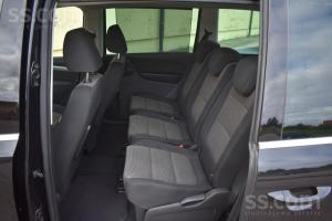 Black Volkswagen Sharan 2011 in Talsi, with an engine capacity of 1.40 L and mileage of 241 thousand km for 7700 €, photo 9 on AUTOMOTO.COM.LV