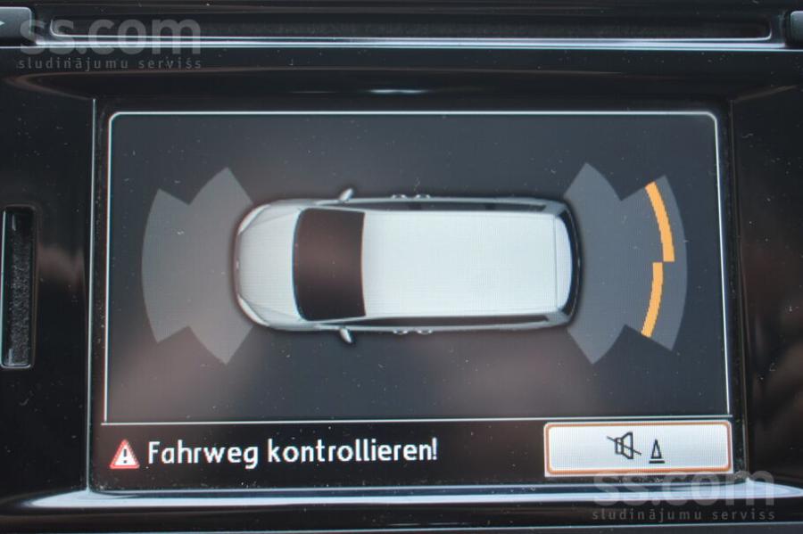 Black Volkswagen Sharan 2011 in Talsi, with an engine capacity of 1.40 L and mileage of 241 thousand km for 7700 €, photo 21 on AUTOMOTO.COM.LV