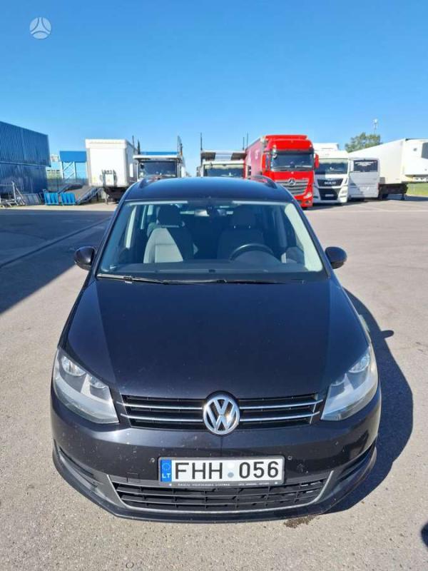 Black Volkswagen Sharan 2011 in Kaunas, with an engine capacity of 1.97 L and mileage of 306 thousand km for 5800 €, photo 4 on AUTOMOTO.COM.LV