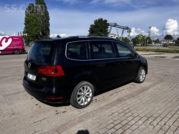 Melns Volkswagen Sharan 2011 Liepāja, ar dzinēja tilpumu 2.00 L un nobraukumu 271 tūkst. km par 7000 €, foto 3 vietnē AUTOMOTO.COM.LV