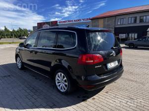Melns Volkswagen Sharan 2011 Liepāja, ar dzinēja tilpumu 2.00 L un nobraukumu 271 tūkst. km par 7000 €, foto 5 vietnē AUTOMOTO.COM.LV