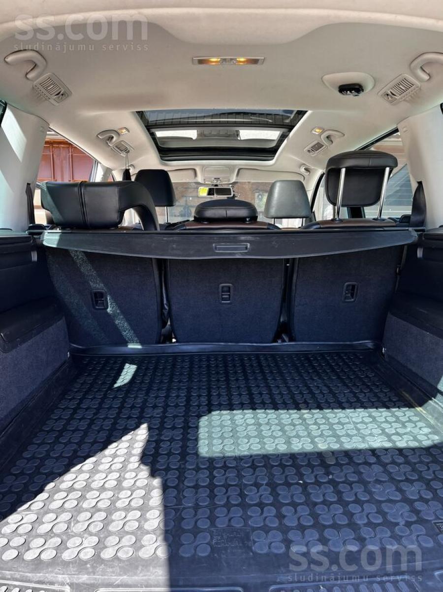 Melns Volkswagen Sharan 2011 Liepāja, ar dzinēja tilpumu 2.00 L un nobraukumu 271 tūkst. km par 7000 €, foto 12 vietnē AUTOMOTO.COM.LV