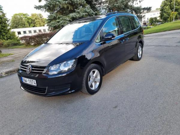 Black Volkswagen Sharan 2011 in Jekabpils, with an engine capacity of 2.00 L and mileage of 297 thousand km for 7250 €, photo 1 on AUTOMOTO.COM.LV