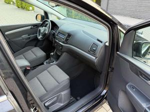 Black Volkswagen Sharan 2011 in Kedainiai, with an engine capacity of 1.97 L and mileage of 295 thousand km for 7950 €, photo 16 on AUTOMOTO.COM.LV