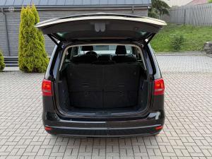 Black Volkswagen Sharan 2011 in Kedainiai, with an engine capacity of 1.97 L and mileage of 295 thousand km for 7950 €, photo 35 on AUTOMOTO.COM.LV