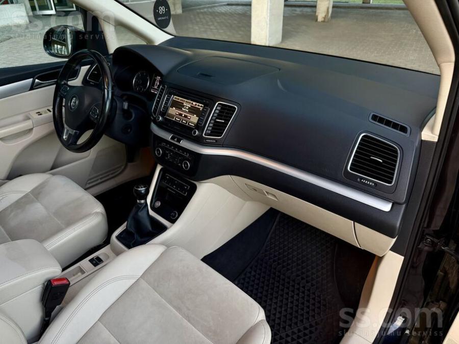 Melns Volkswagen Sharan 2011 Rīga, ar dzinēja tilpumu 2.00 L un nobraukumu 315 tūkst. km par 6500 €, foto 25 vietnē AUTOMOTO.COM.LV