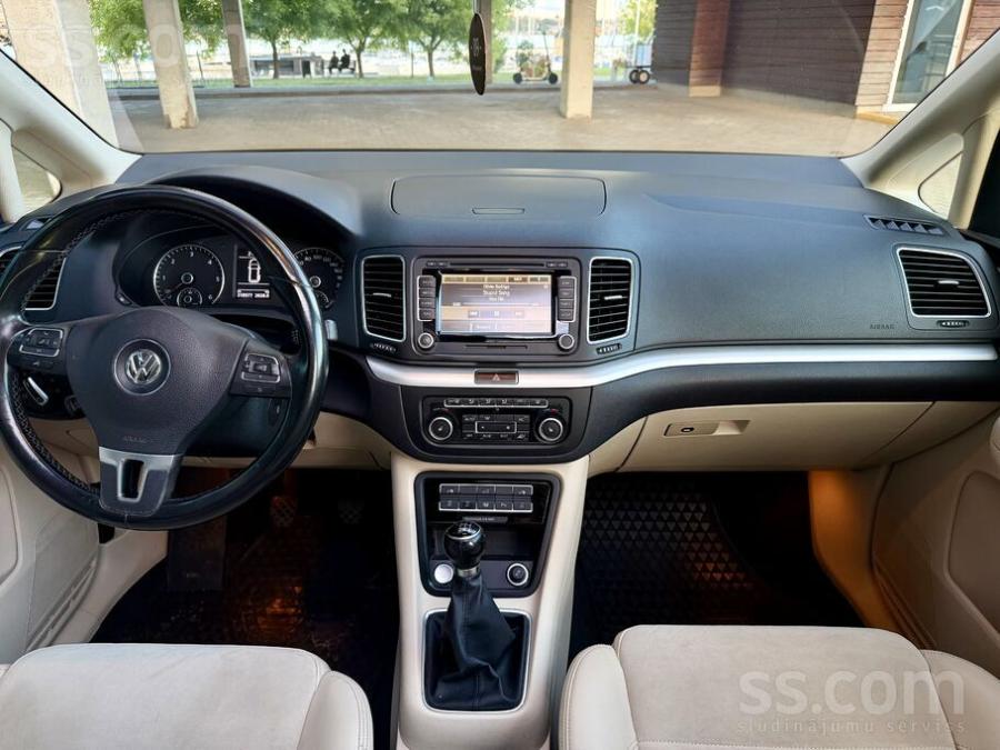 Melns Volkswagen Sharan 2011 Rīga, ar dzinēja tilpumu 2.00 L un nobraukumu 315 tūkst. km par 6500 €, foto 26 vietnē AUTOMOTO.COM.LV