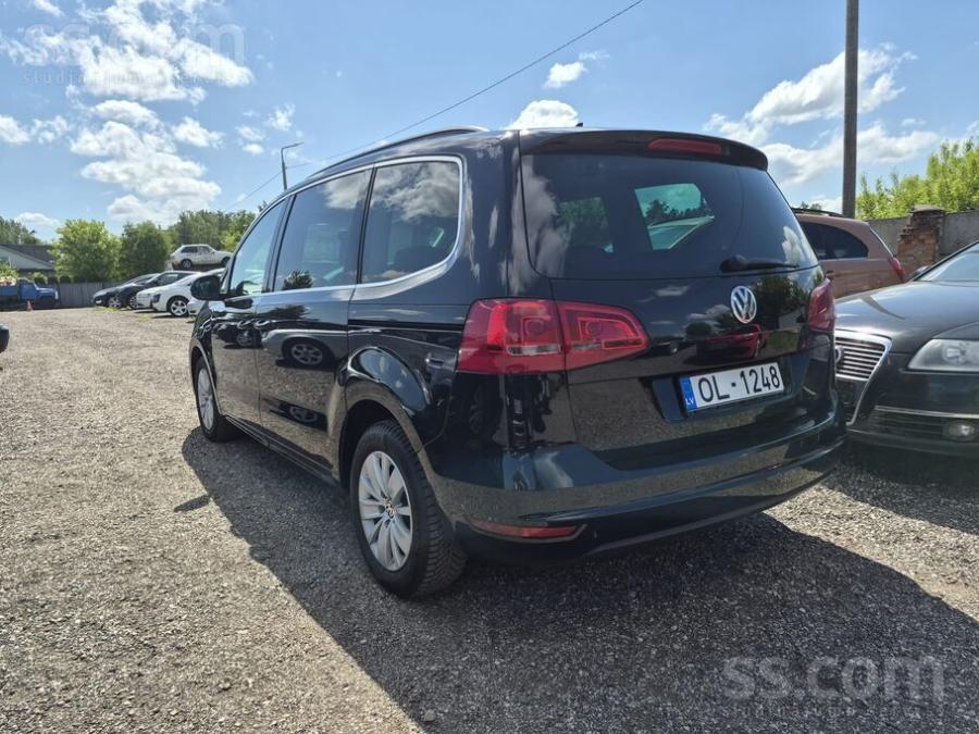Melns Volkswagen Sharan 2011 Daugavpils, ar dzinēja tilpumu 2.00 L un nobraukumu 0 tūkst. km par 7250 €, foto 6 vietnē AUTOMOTO.COM.LV